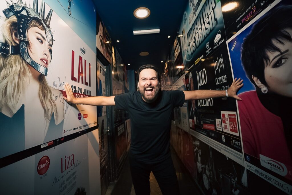 George Harris: “Venezuela es mi guía artística” - Velvet Editorial