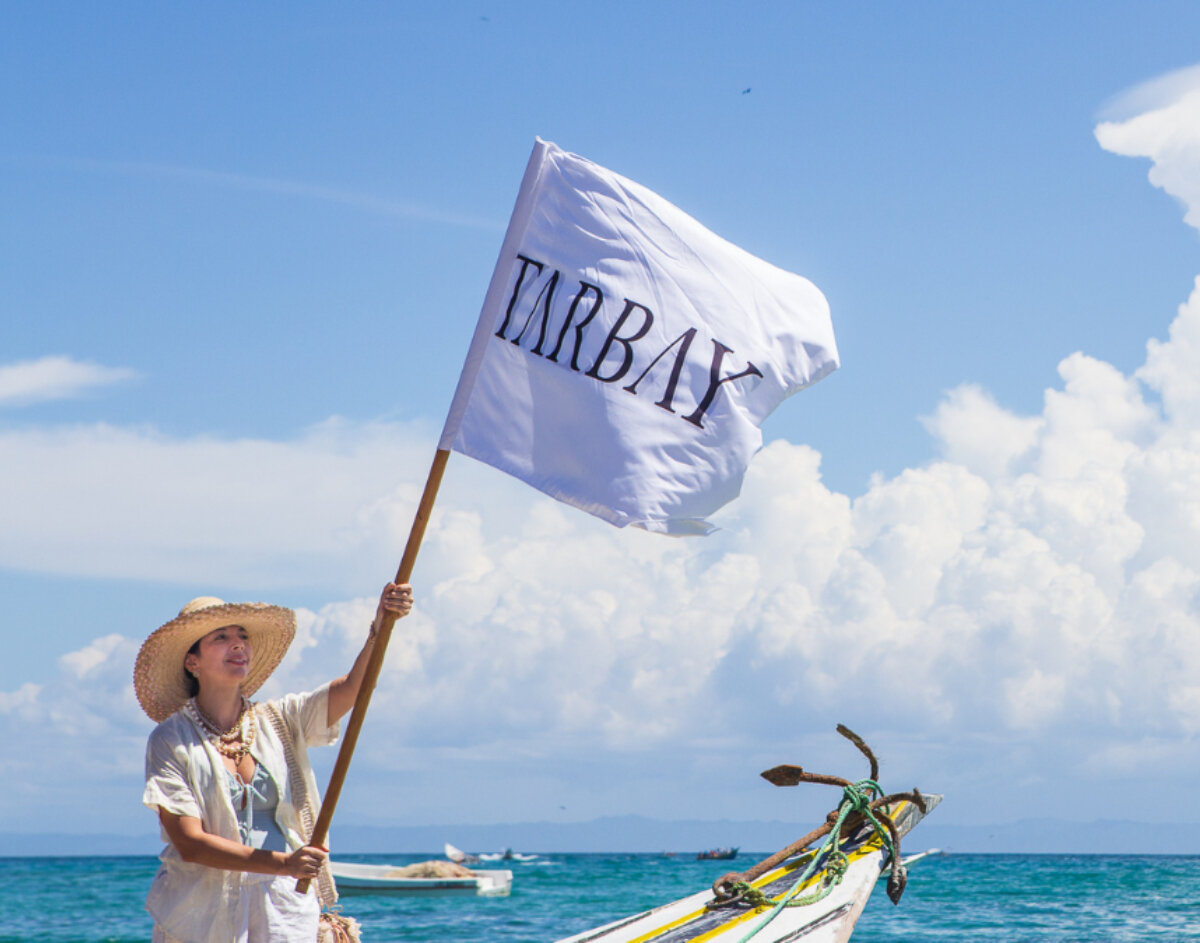 Tarbay horna a la Virgen del Valle en la inmensidad del mar