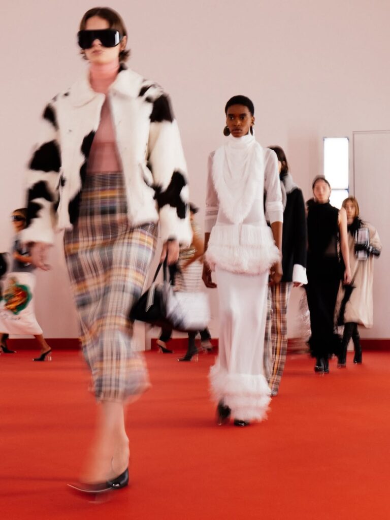 Brandon Maxwell lanza nueva colección